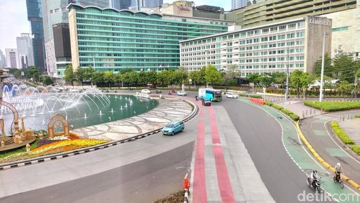 Bundaran HI hingga Jalan Sudirman Lengang di Cuti Hari Pertama Lebaran ...